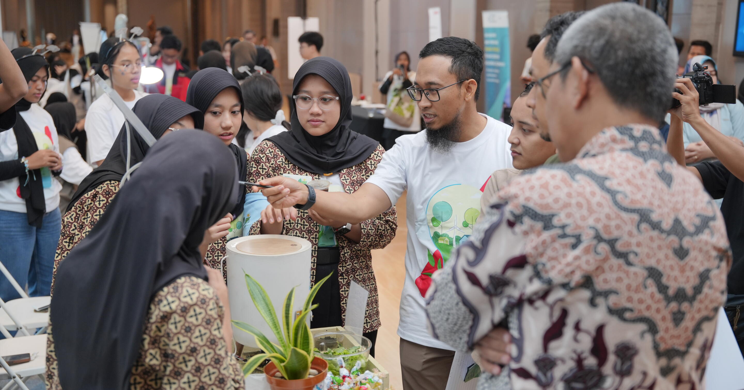 Empowering the next generation through STEM education | ExxonMobil in ...