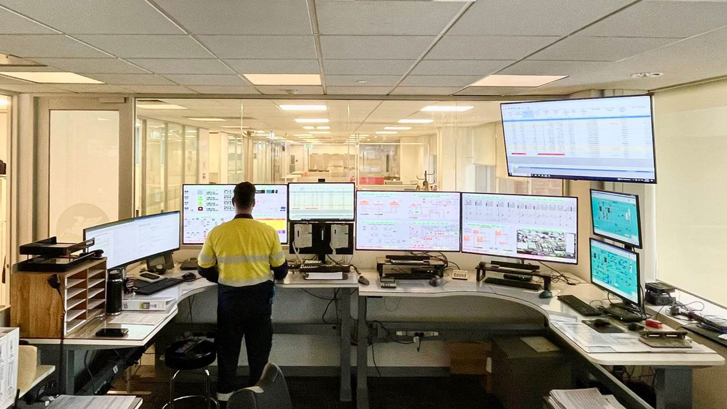 Yarraville Terminal commissions new control room I ExxonMobil Australia